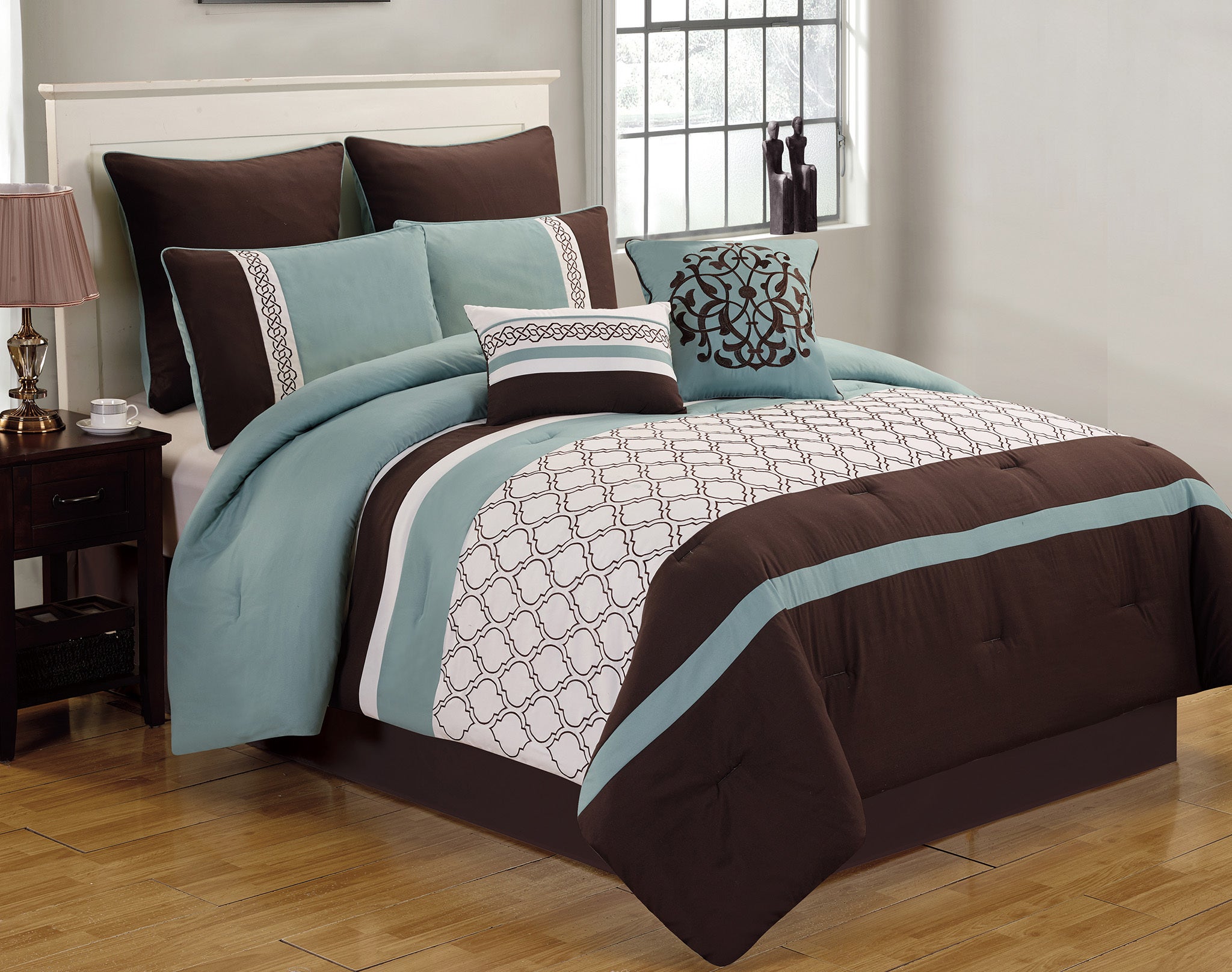 Teagan 8pc Queen Comforter Set - Hallmart Collectibles