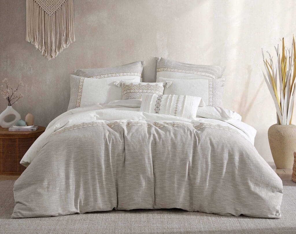 Palmer 5 pc Queen Comforter Set CAT H - Hallmart Collectibles